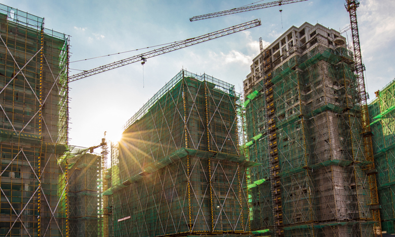 Construction worker suffers foot injury due to defective equipment