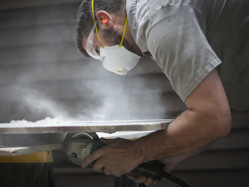 Man quits job to “save his life” after silicosis diagnosis