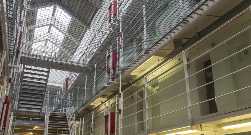 Prisoner aged 18 gave birth in HMP Bronzefield cell alone at night ...